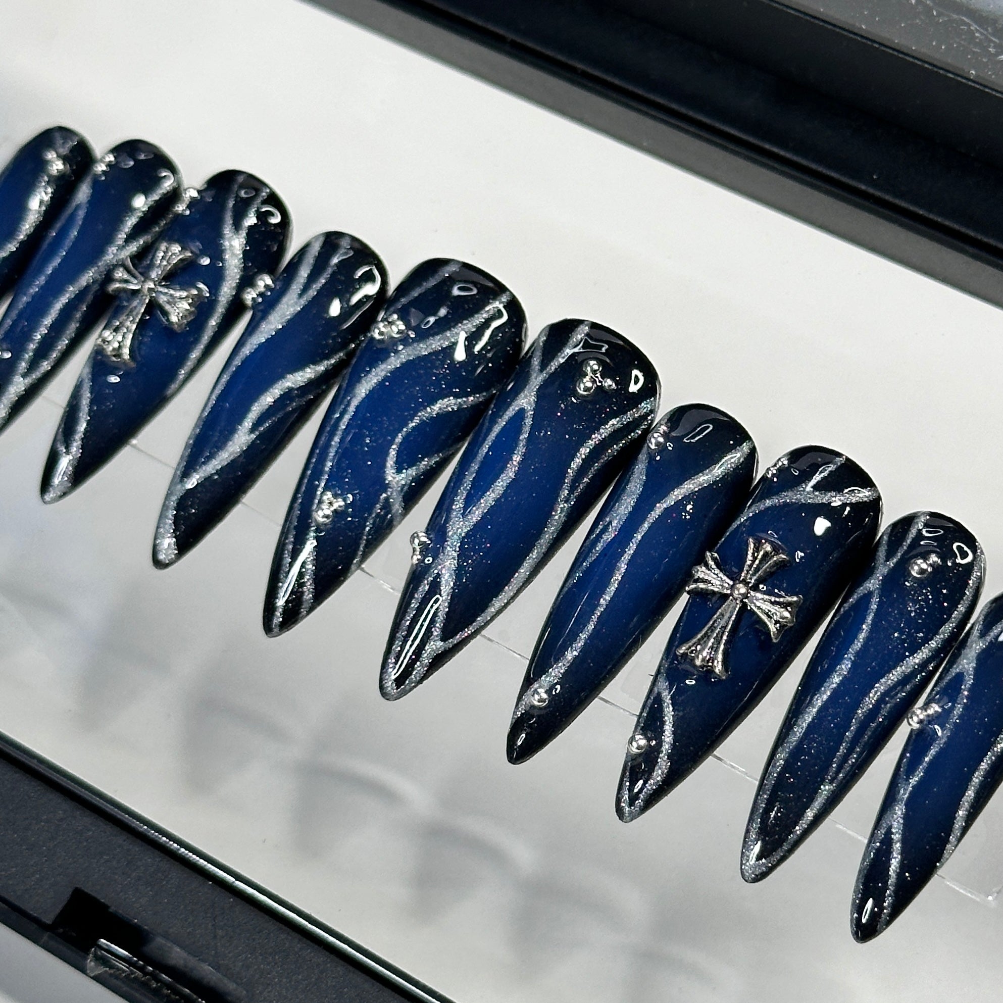 Handmade Luxury Press On Nails – THE JEMZ COLLECTION
